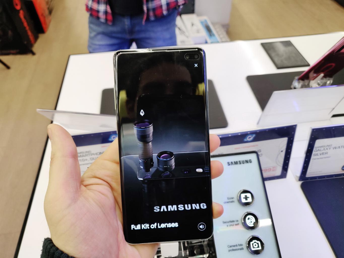 Samsung Galaxy S10+ mini-review + primele impresii: mult ecran, Bokeh ...
